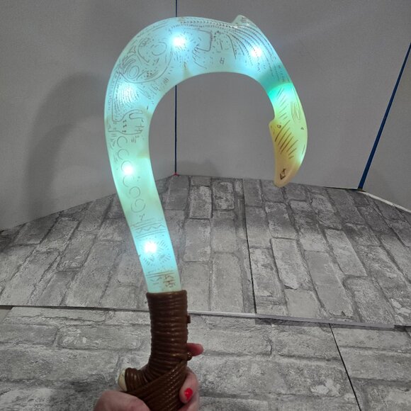 Disney | Toys | Disneys Moana Mauis Magical Fish Hook Lights Up And Sounds Jakks Pacific 2 ...